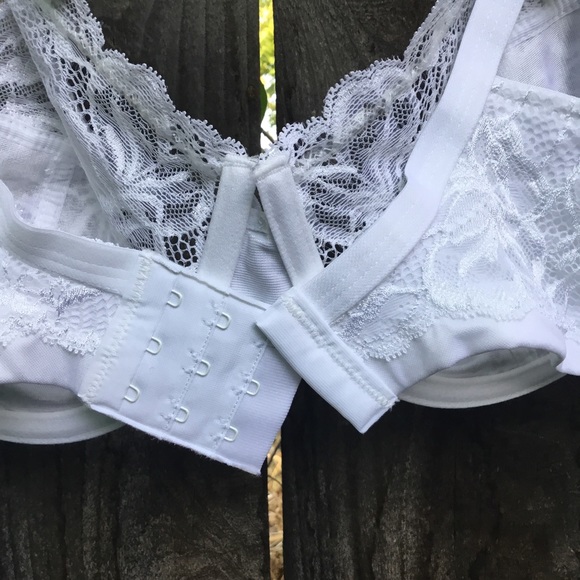Bali | Intimates & Sleepwear | Bali Bra Stretch Lace Seamed Full ...